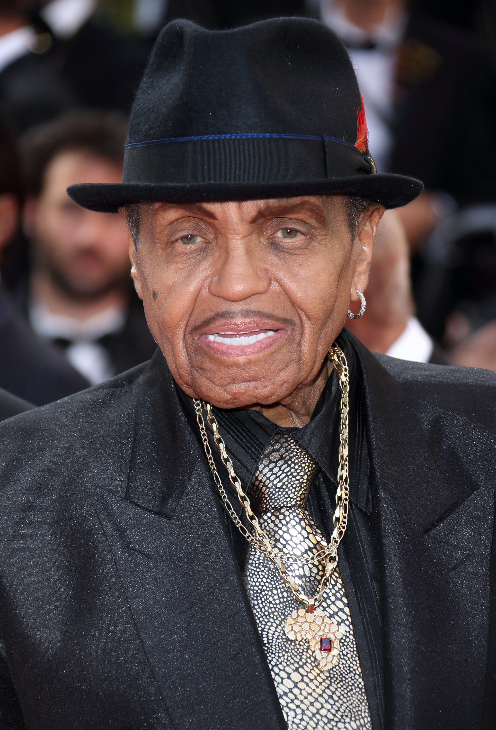 Joe Jackson In The Hospital With Terminal Cancer